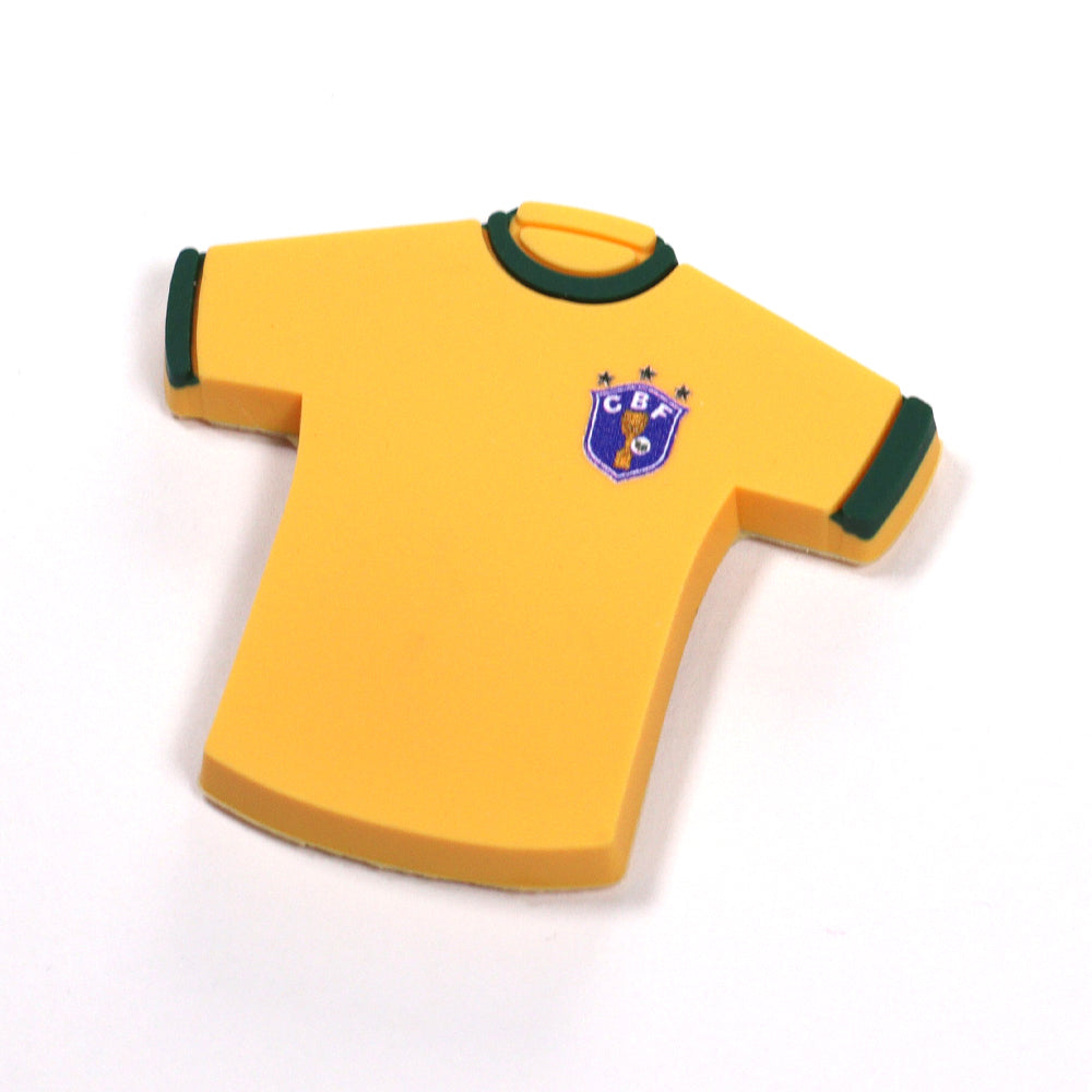 IMÁN PVC CAMISETA BRASIL 1982 – LEGENDS OFFICIAL SHOP